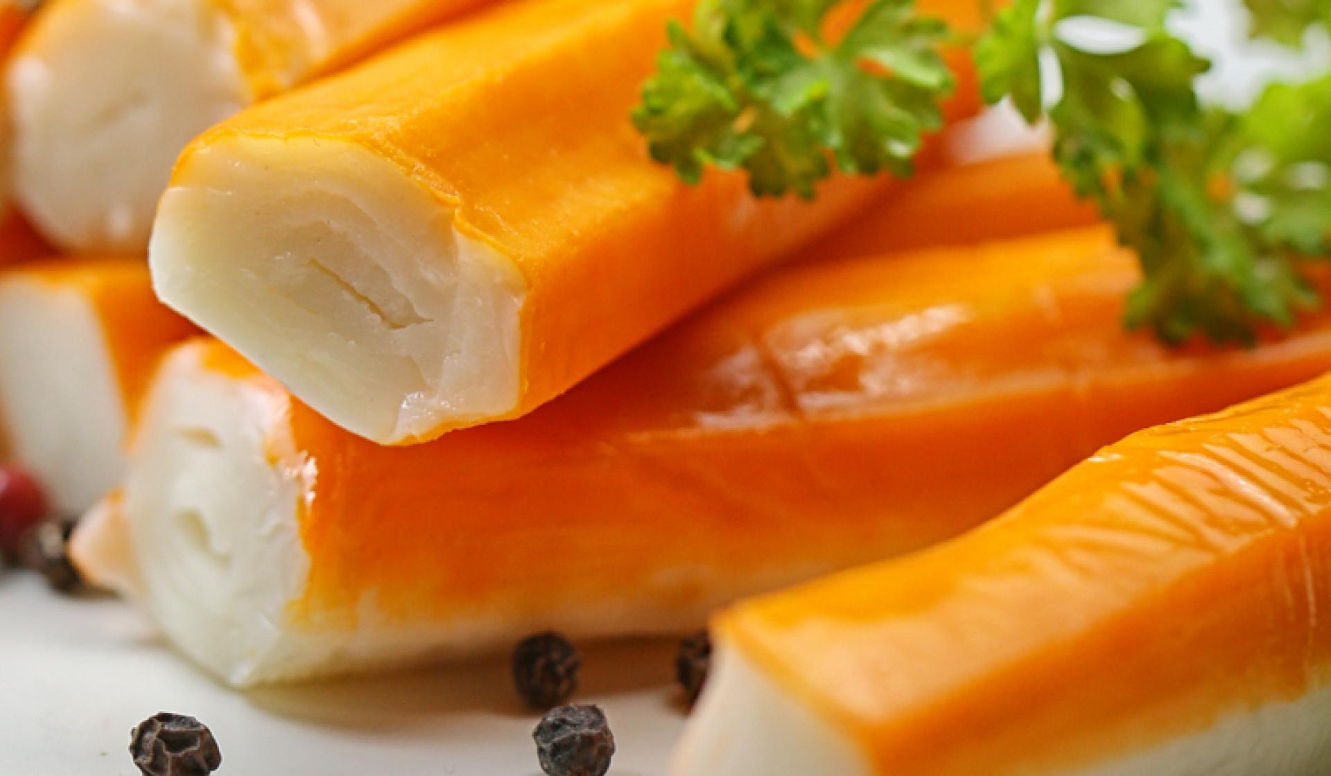 Wat is surimi precies? Het verhaal achter de mysterieuze krabsticks ...