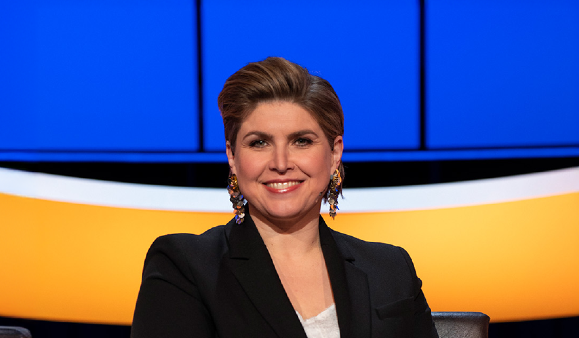 Wie is kandidaat Angela de Jong uit De slimste mens? | KRO-NCRV
