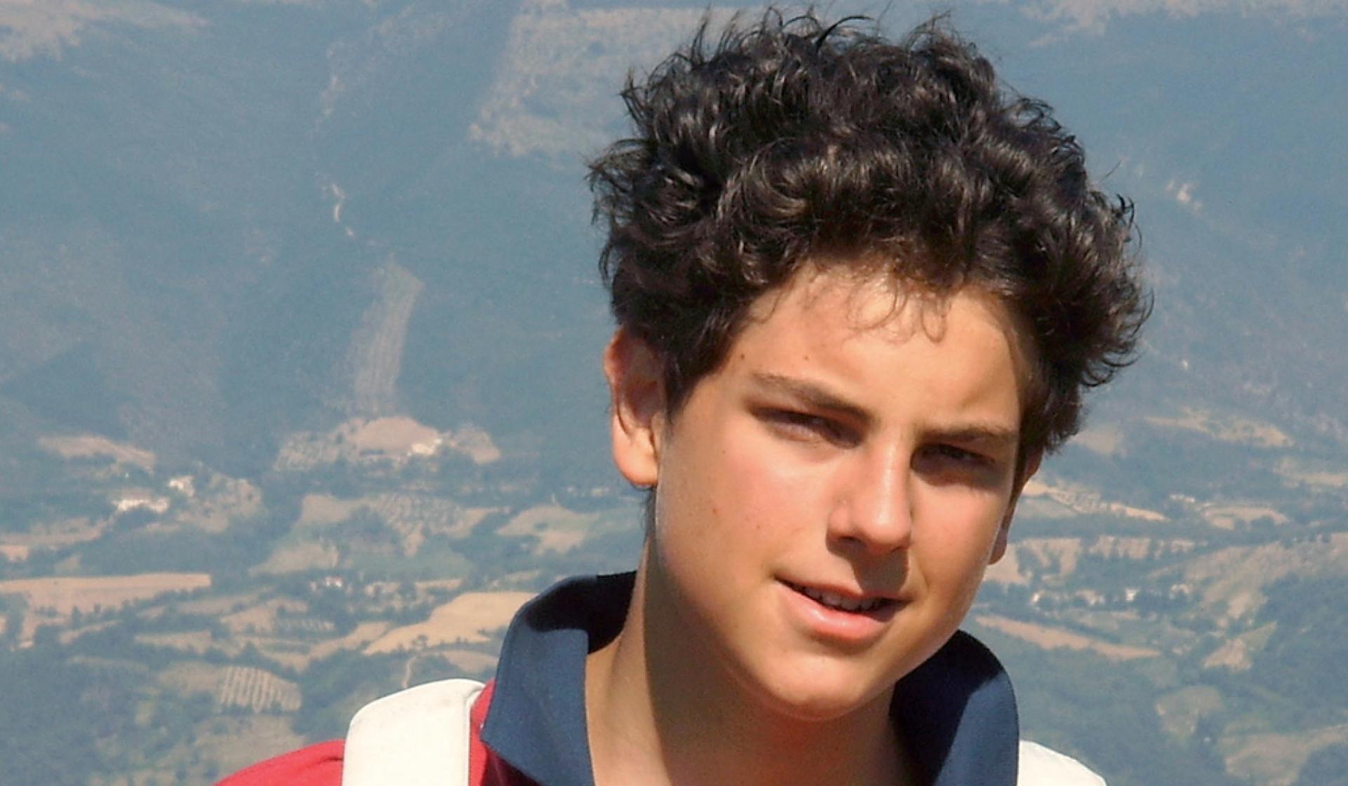 Carlo Acutis: de moderne tienerheilige in spijkerbroek | KRO-NCRV