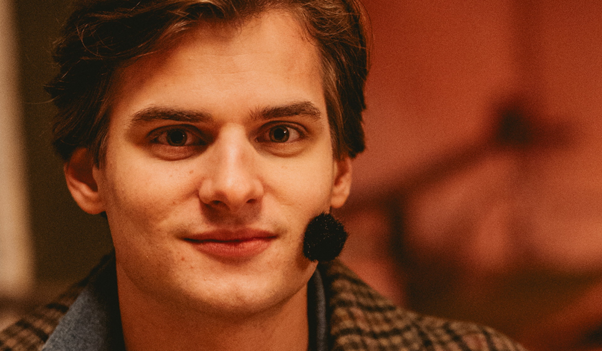 Wie is Julian Ras, discipel tijdens The Passion 2024? | KRO-NCRV