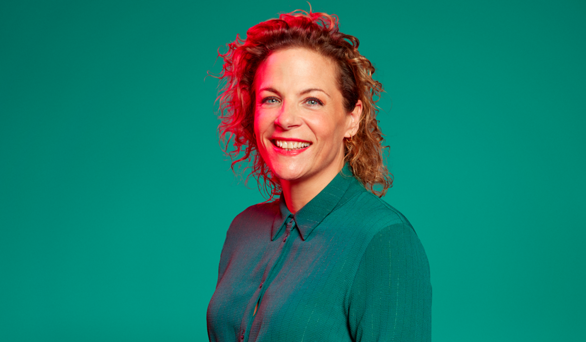Roos Abelman nieuwe vaste presentator van Spraakmakers | KRO-NCRV