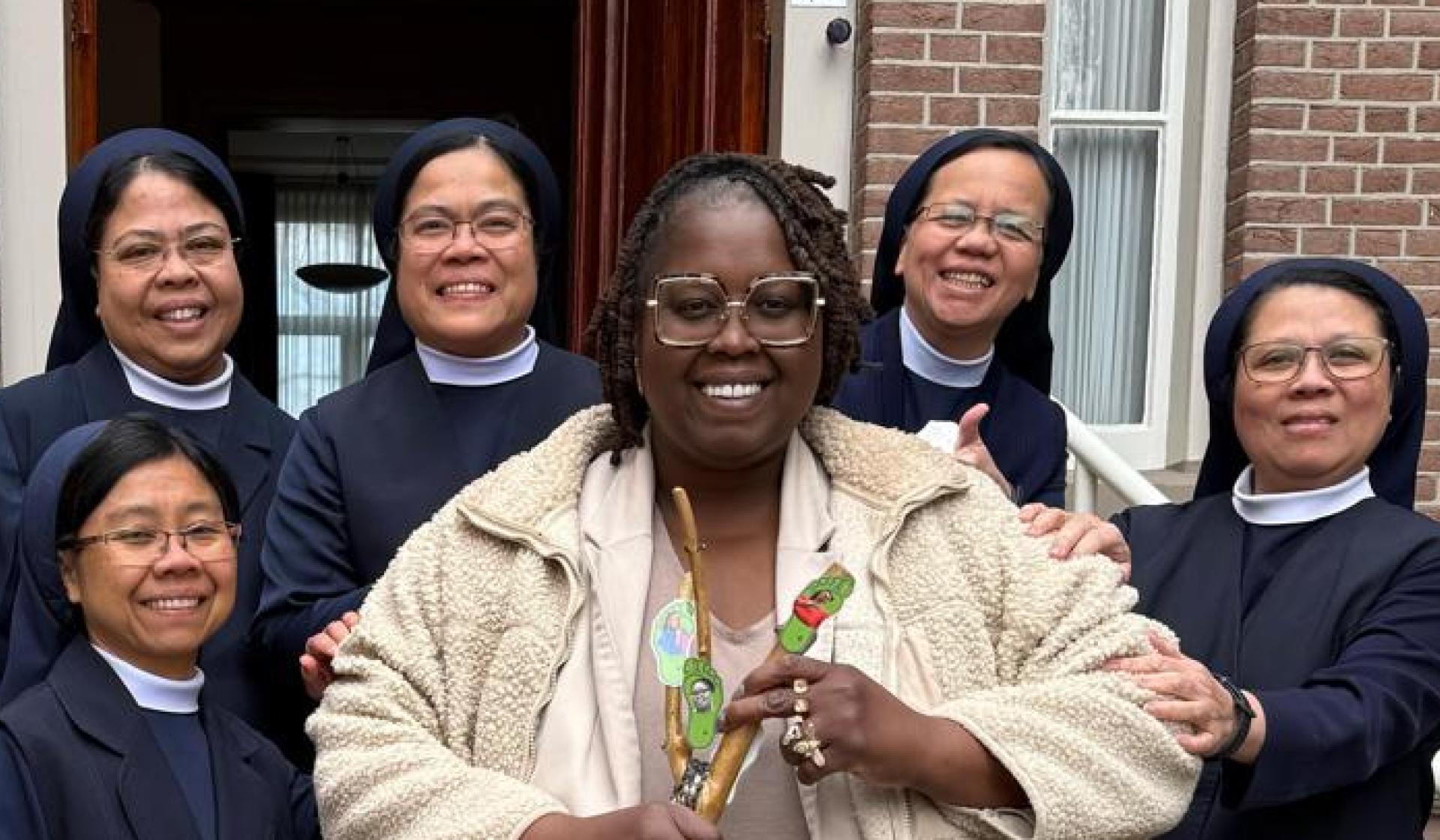 Zingen met ziel: Shirma Rouse bij de Zusters van Denekamp | KRO-NCRV