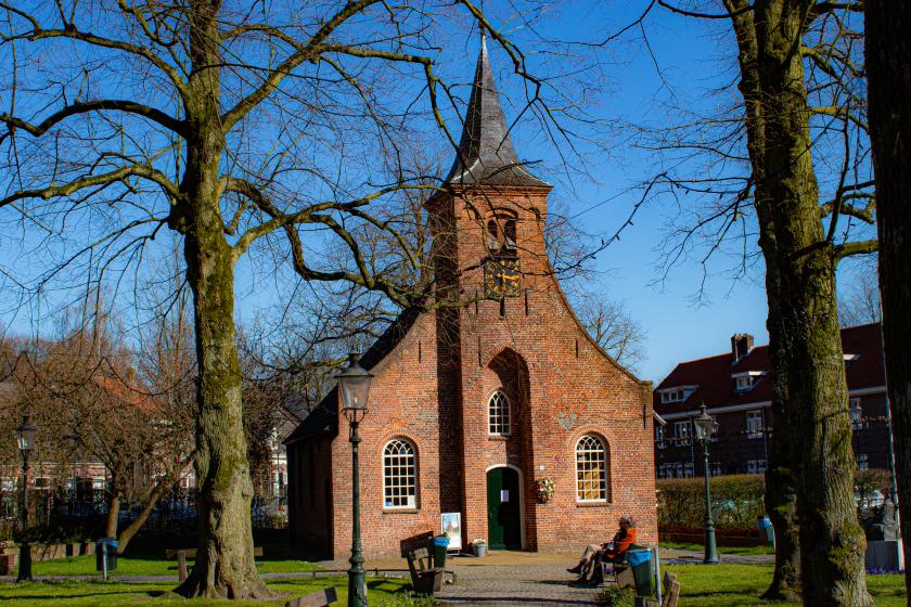 1 jaar corona in Nederland: Tilburg herdenkt en eert ‘helden’ | KRO-NCRV 1 jaar corona in Nederland: Tilburg herdenkt en eert ‘helden’ | KRO-NCRV