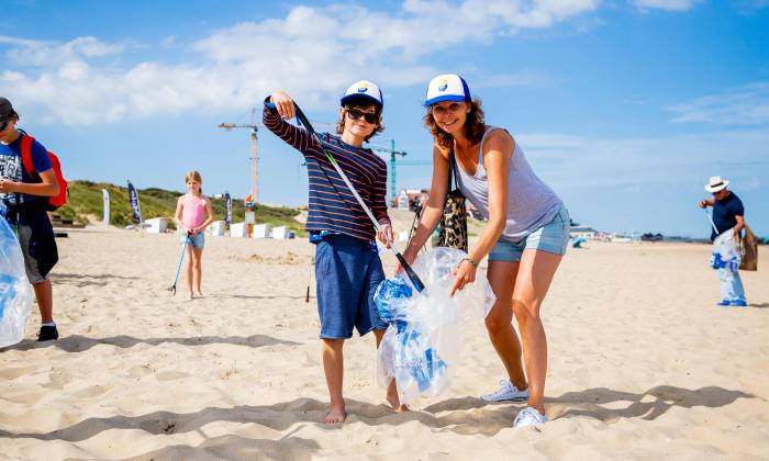 Zwerfafval opruimen: zo maak je er een betekenisvol ritueel van | KRO-NCRV