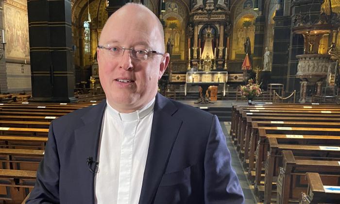 Geloofsgesprek op 6 februari 2022 met pastoor Eric Fennis, basiliek van ...