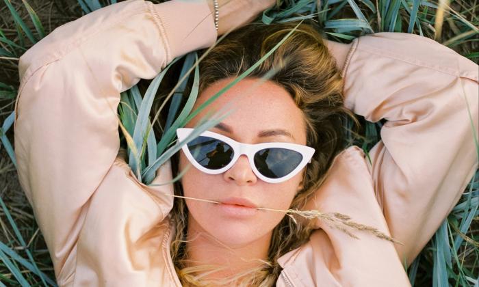 Waarom liegen mensen tijdens daten en een relatie? | KRO-NCRV