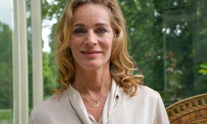 Francisca Kramer: 'Ik zag God in de hemel aan een touwtje trekken' De ...