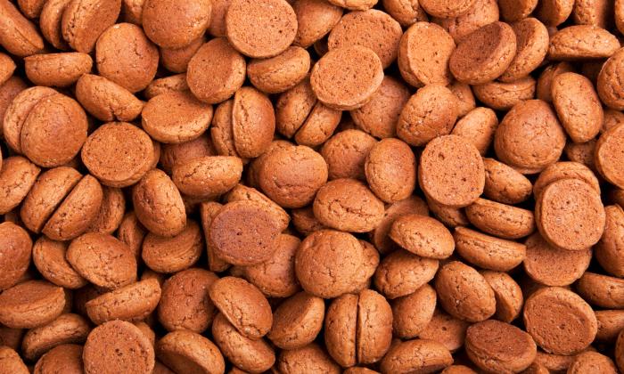 Waarom zijn we kruidnoten massaal pepernoten gaan noemen? | KRO-NCRV