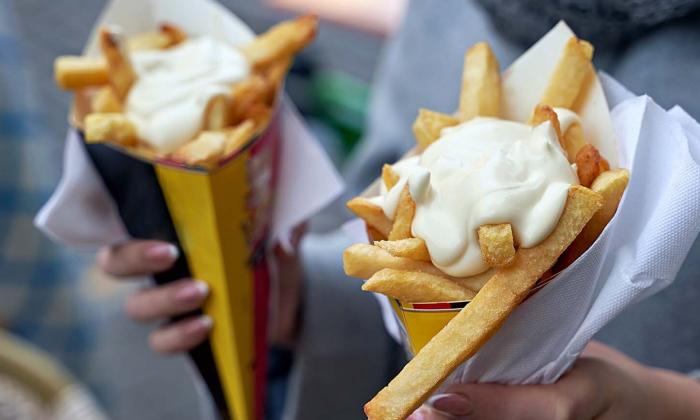 Een frietje met: is dat met mayo of fritessaus? | KRO-NCRV