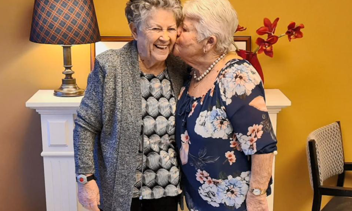 Neeltje mist haar zus Corry: ‘We hebben maar acht maanden samen gehad ...