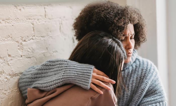 Helpen om armoede tegen te gaan: 'Luister zonder oordeel in plaats van ...